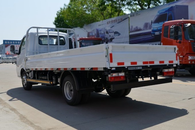 DongFeng 2 tons truck